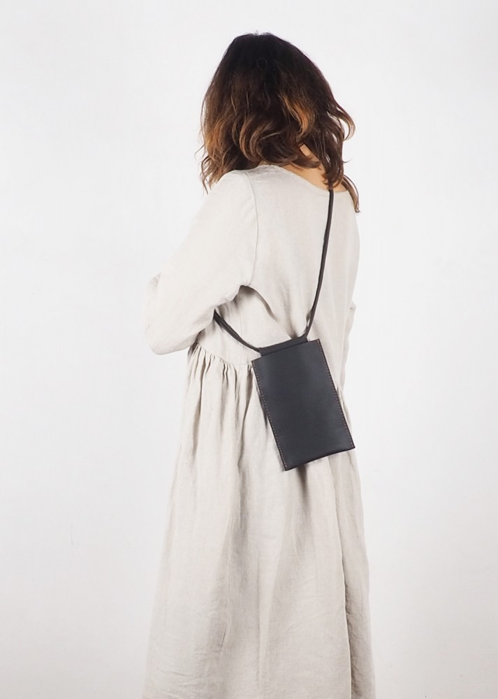 Handmade black leather Smartphone case by Nubuckcuir